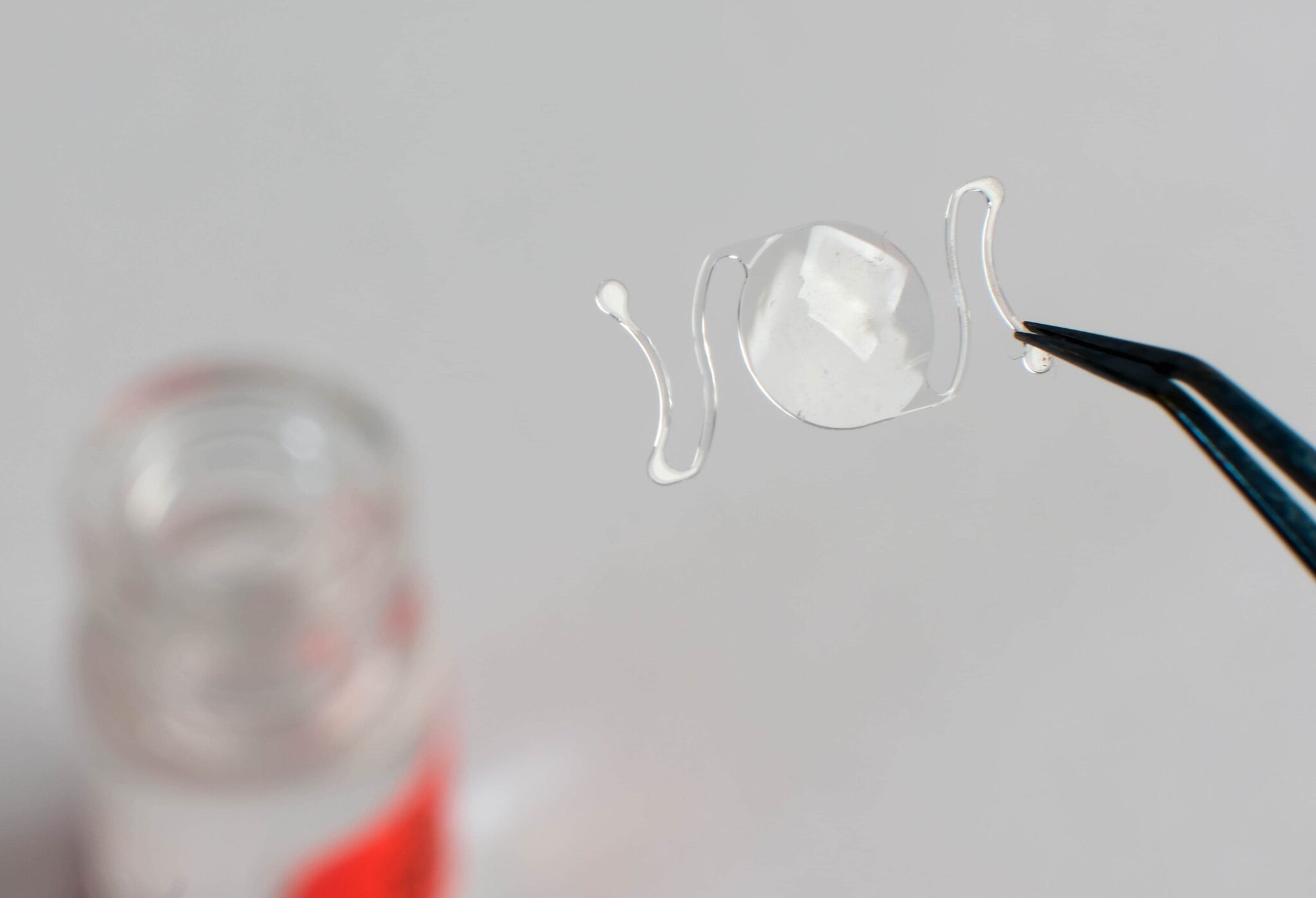 What Is the Difference Between ICL vs. LASIK? | Discover Vision